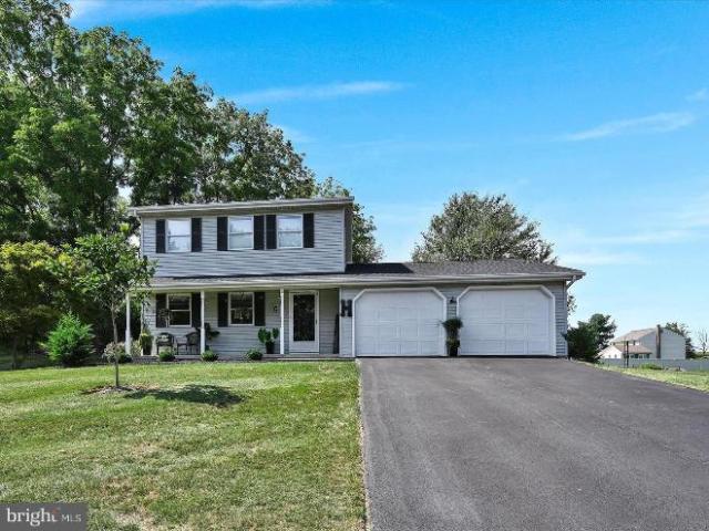 3 Br, 2 bath, Single Family 120 Duquesne Dr