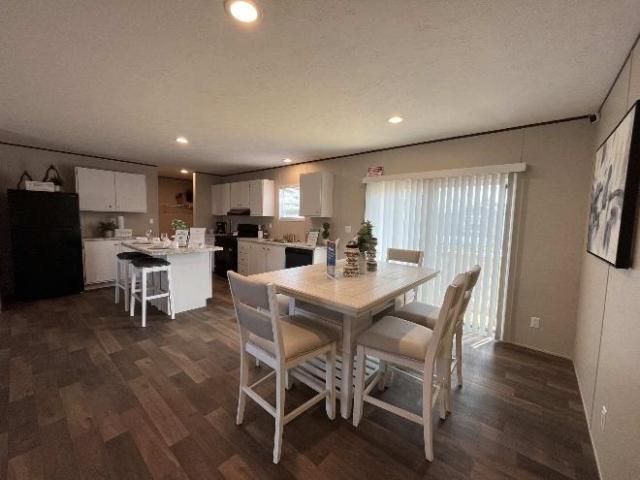 3 Br, 2 bath, Single Family 12108 Mcguire Way