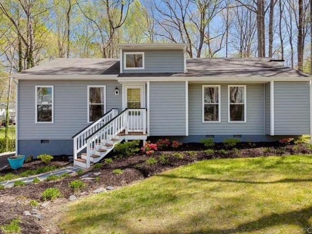 3 Br, 2 bath, Single Family 12114 Mountain Laurel Drive