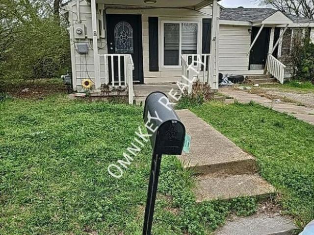 3 Br, 2 bath, Single Family 1214 Jones St