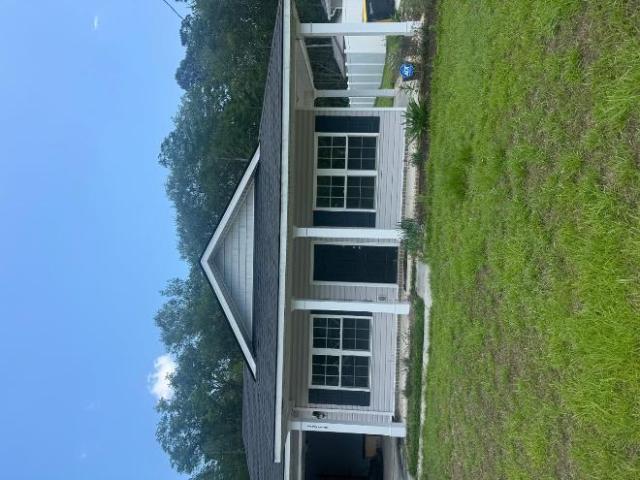 3 Br, 2 bath, Single Family 1214 Market St Extension