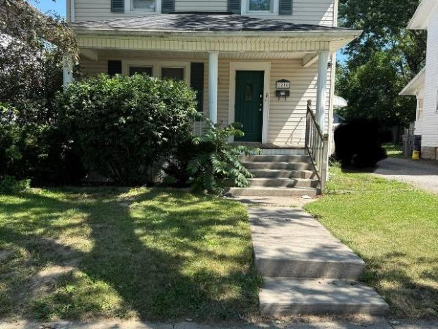 3 Br, 2 bath, Single Family 1218 Rice Ave