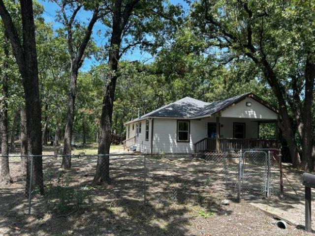 3 Br, 2 bath, Single Family 121 Telephone Rd