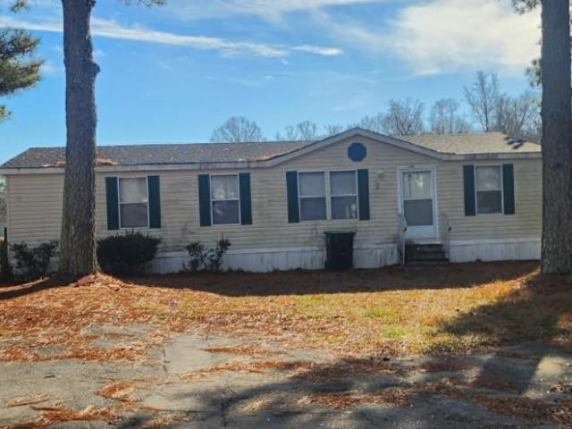 3 Br, 2 bath, Single Family 1220 Garden Grove Lane