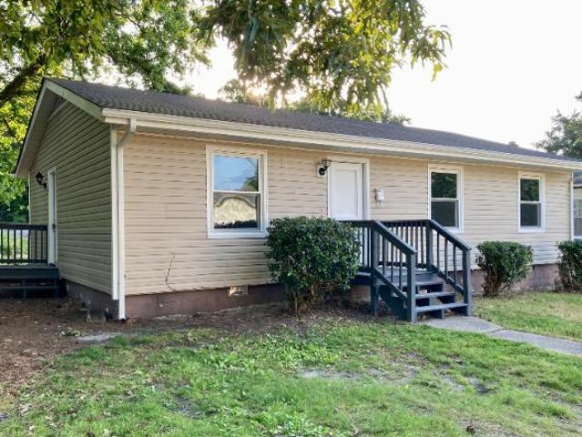 3 Br, 2 bath, Single Family 1226 Montgomery Avenue