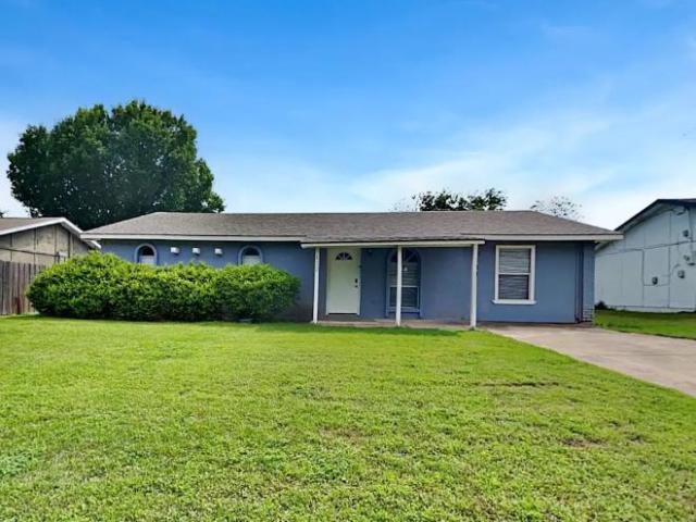 3 Br, 2 bath, Single Family 122 Cooper Cedar Hill