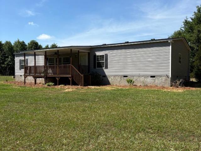 3 Br, 2 bath, Single Family 1230 Parker Creek Road
