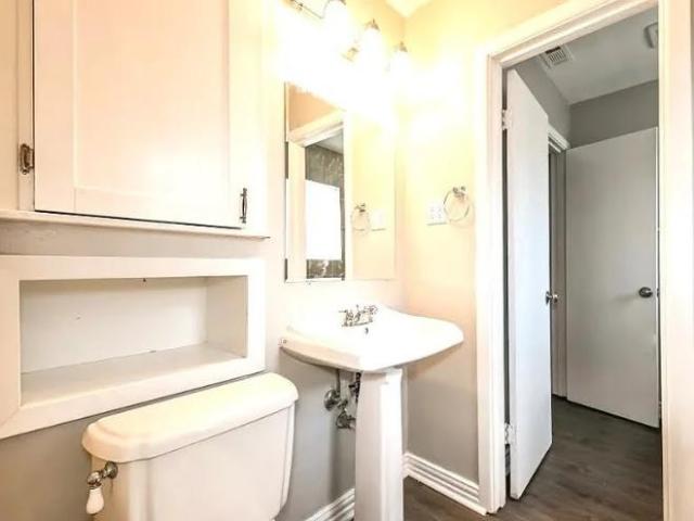 3 Br, 2 bath, Single Family 1233 Mcdonald Dr