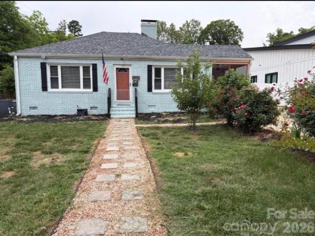 3 Br, 2 bath, Single Family 1240 Skyview Rd