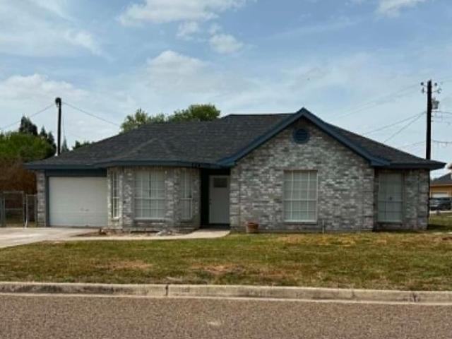3 Br, 2 bath, Single Family 124 Maerose Ave