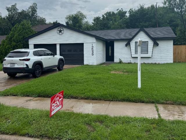 3 Br, 2 bath, Single Family 12539 Fern Forest Dr