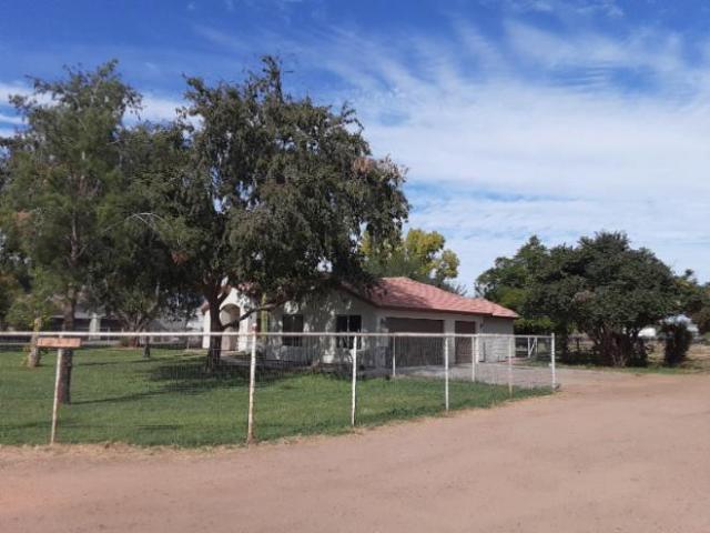 3 Br, 2 bath, Single Family 12532 East V?a De Palmas