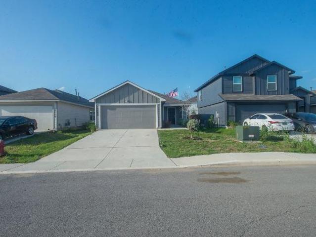 3 Br, 2 bath, Single Family 12533 Spoor Vly