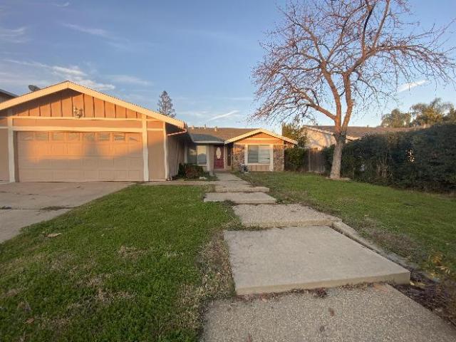 3 Br, 2 bath, Single Family 1255 Johnson Avenue