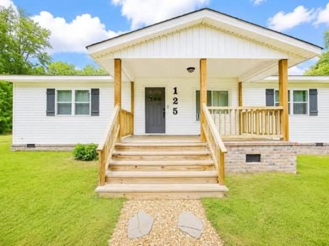 3 Br, 2 bath, Single Family 125 Patricia Drive