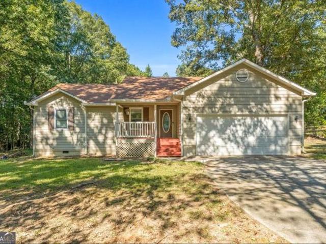 3 Br, 2 bath, Single Family 125 Pinewood Dr