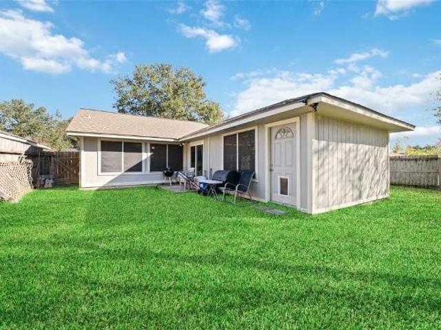 3 Br, 2 bath, Single Family 12607 Lacey Crest Dr