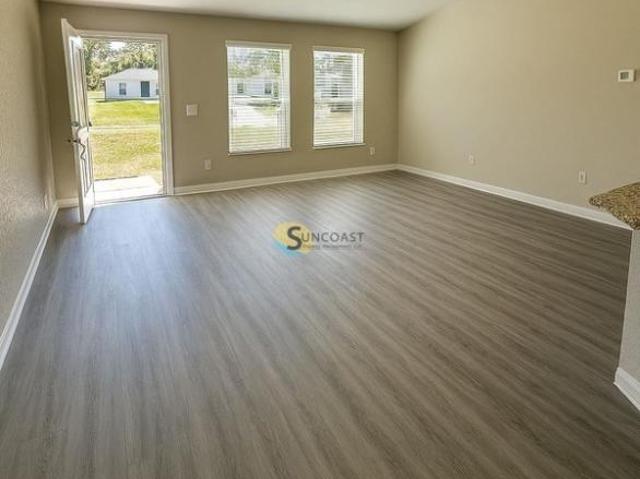 3 Br, 2 bath, Single Family 12816 Sw 31st Avenue Rd