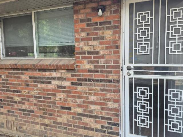 3 Br, 2 bath, Single Family 1299 South Coffman St