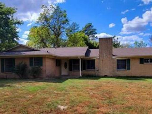 3 Br, 2 bath, Single Family 129 Missouri Street