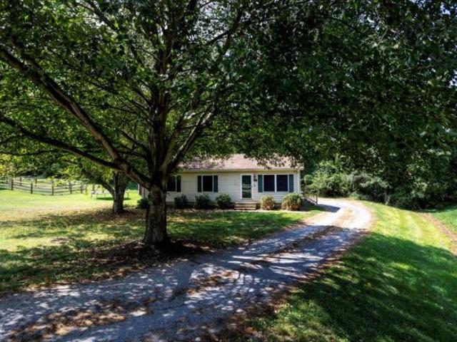 3 Br, 2 bath, Single Family 129A Manor Avenue N