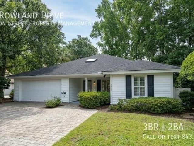 3 Br, 2 bath, Single Family 1305 Rowland Dr