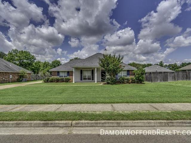 3 Br, 2 bath, Single Family 131 Hunters Row