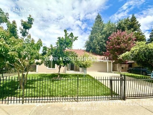 3 Br, 2 bath, Single Family 1320 Anna St