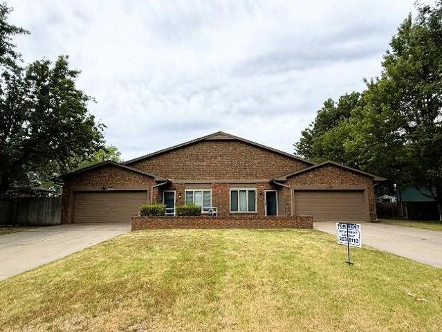 3 Br, 2 bath, Single Family 1325 N Denene