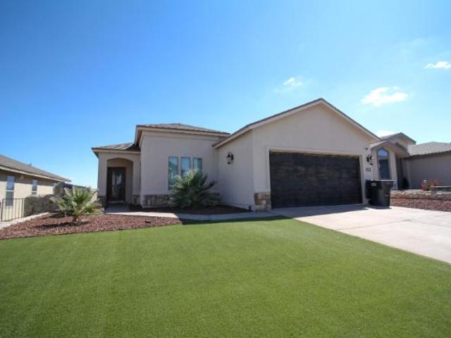 3 Br, 2 bath, Single Family 13276 Emerald Isle