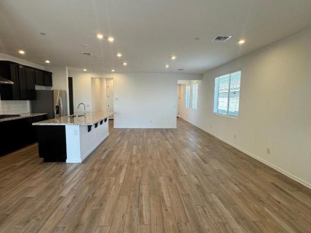 3 Br, 2 bath, Single Family 13327 W Eagle Feather Road