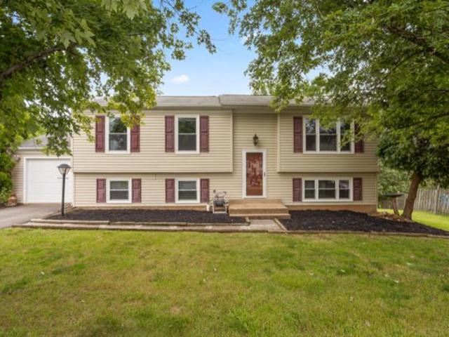 3 Br, 2 bath, Single Family 13355 Jasper Ct
