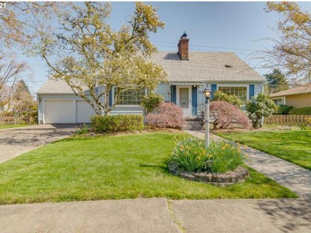 3 Br, 2 bath, Single Family 1335 Windsor Dr