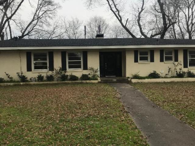 3 Br, 2 bath, Single Family 1336 West Av