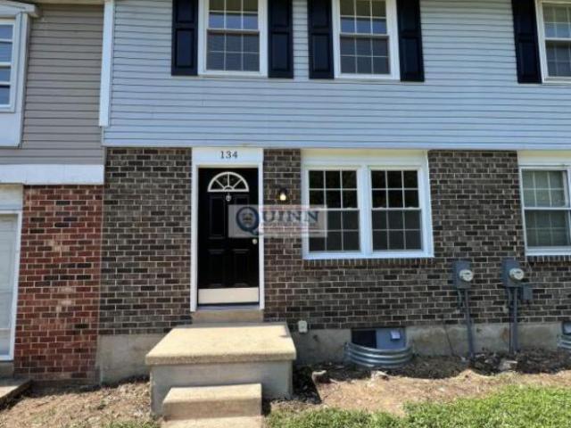 3 Br, 2 bath, Single Family 134 E Village Road