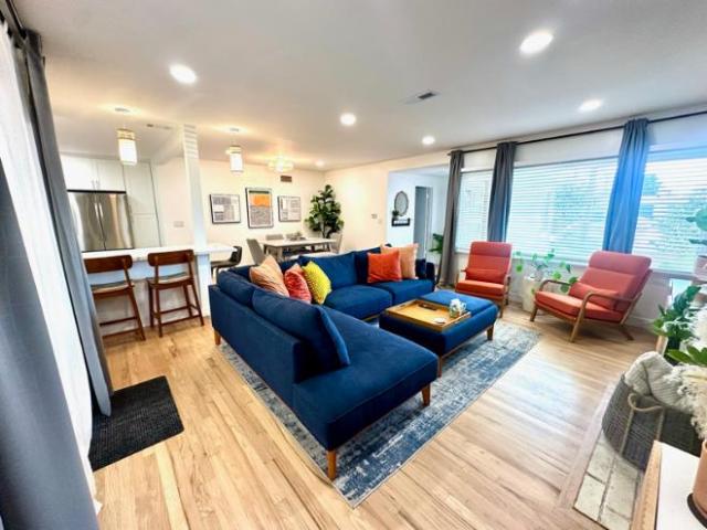 3 Br, 2 bath, Single Family 13505 Wilkie Ave