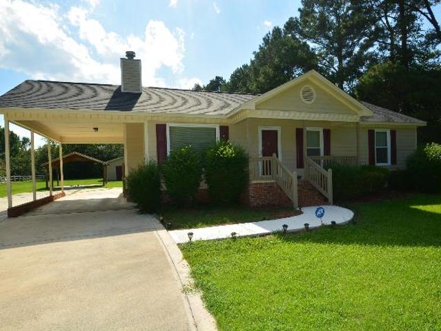 3 Br, 2 bath, Single Family 1352 Little Devine Road