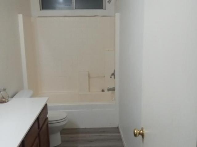 3 Br, 2 bath, Single Family 1354 South 228th Dr