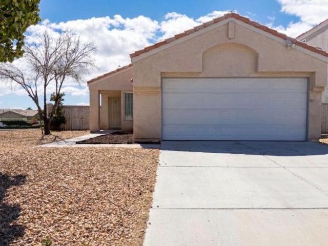 3 Br, 2 bath, Single Family 13577 Monterey Way