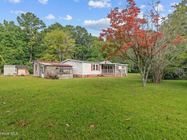 3 Br, 2 bath, Single Family 136 Smedley Ln