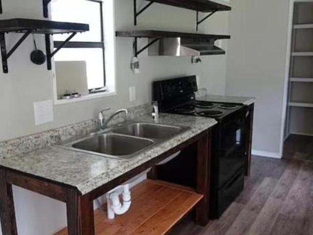3 Br, 2 bath, Single Family 13726 Owl Tree