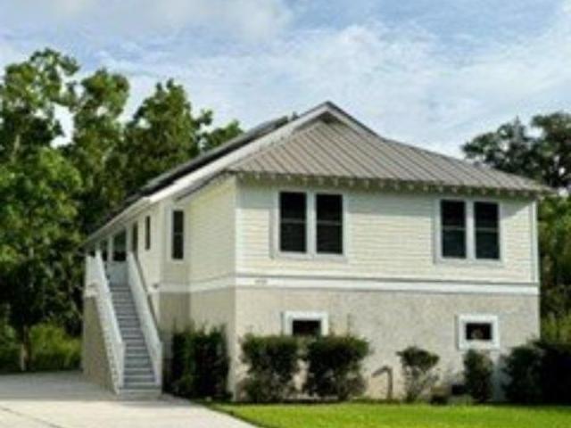 3 Br, 2 bath, Single Family 1376 Porchers Bluff Rd