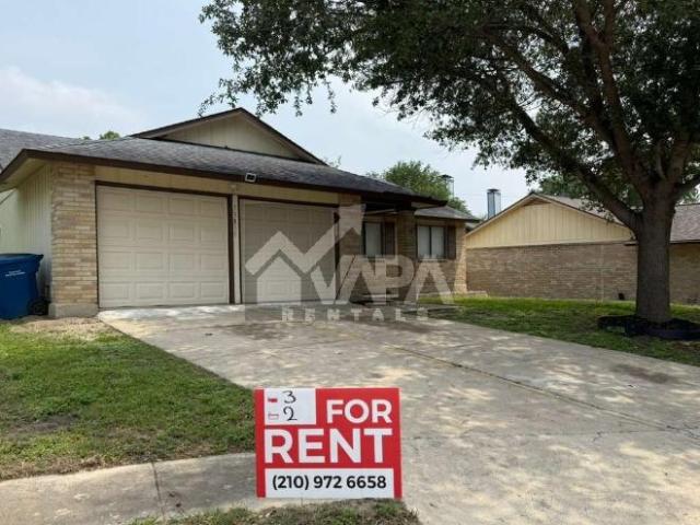 3 Br, 2 bath, Single Family 13811 Flairwood St