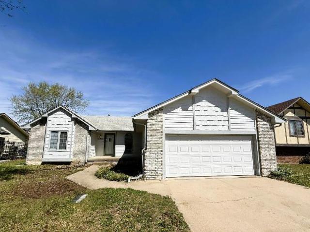 3 Br, 2 bath, Single Family 13932 Lockmoor Circle