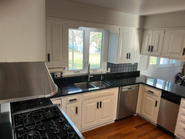3 Br, 2 bath, Single Family 1 Julie Dr