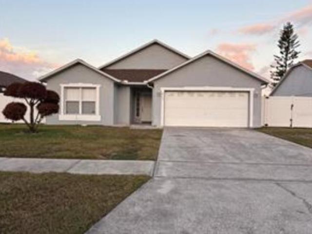 3 Br, 2 bath, Single Family 2403 Queenswood Circle