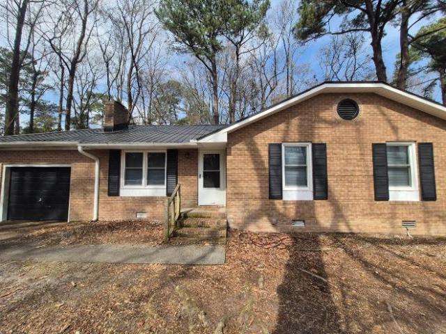 3 Br, 2 bath, Single Family 2409 Amy Cr