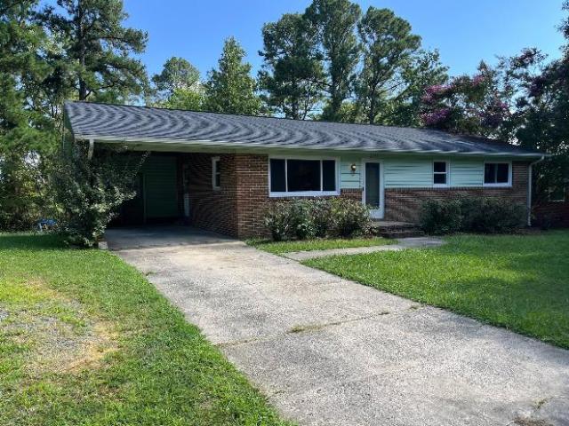 3 Br, 2 bath, Single Family 2417 Landis Drive