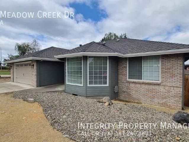 3 Br, 2 bath, Single Family 2423 Meadow Creek Dr