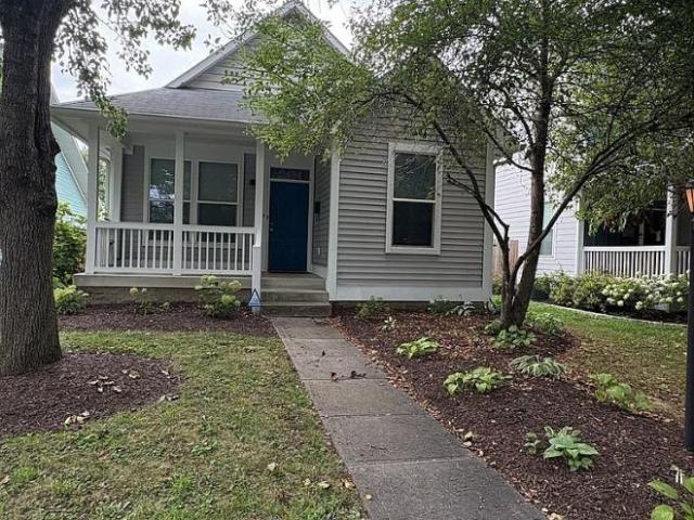 3 Br, 2 bath, Single Family 2424 N New Jersey St